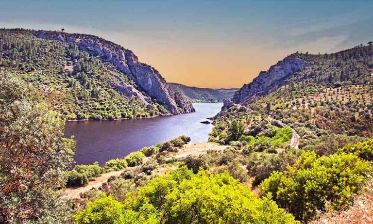 Tracking the Tagus - Portugal Travel Guide